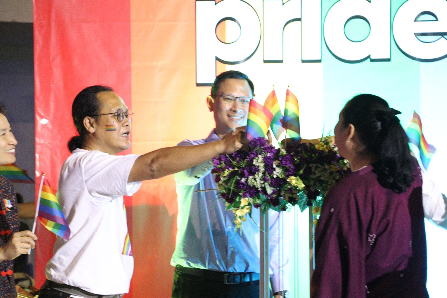 อลังการสีสันแห่งงาน UP PRIDE & PROUD 2023 “Born to be Pride” มหาวิทยาลัยพะเยา : คณะรัฐศาสตร์และ ...